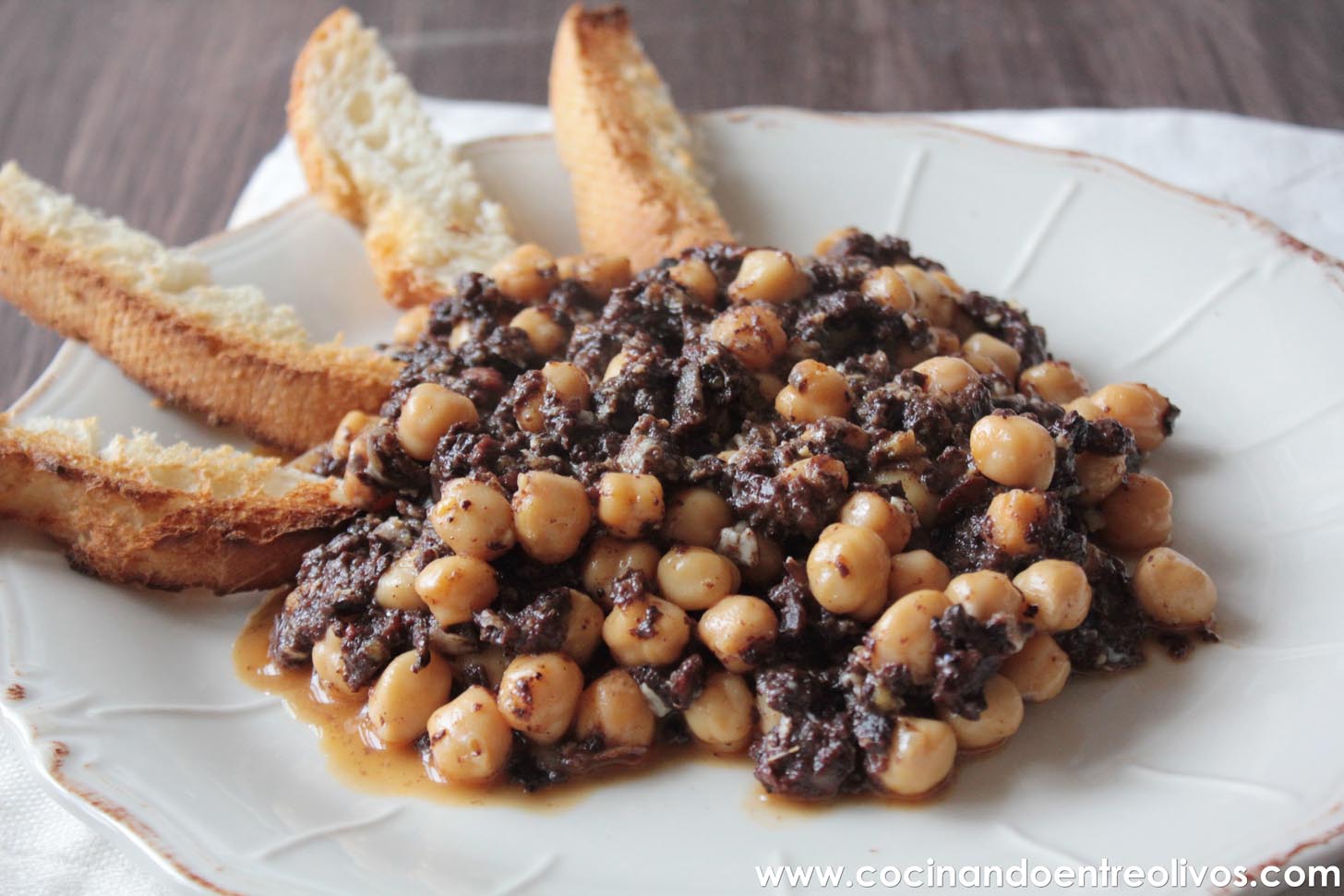 Revuelto de garbanzos y morcilla. Receta paso a paso. - Cocinando Entre ...