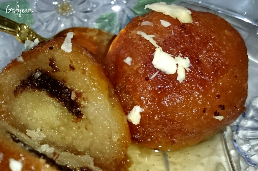 Recipe - Gulab Jamun with Dark Chocolate Filling