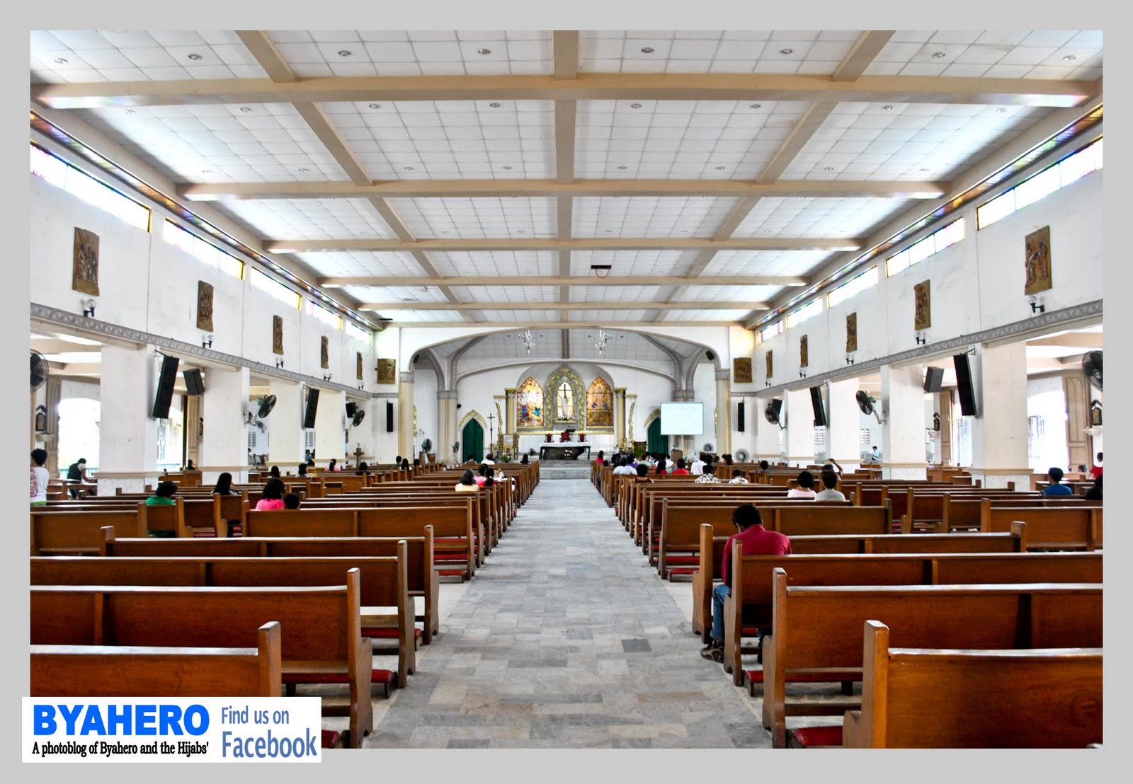 Byahero: Visita Iglesia: St. Raphael Church in Legazpi