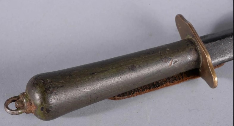 historic-marine-france: poignard de marine- les poignards