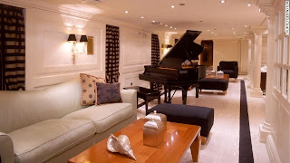 Naval Warfare: HMCS Stormont (K327)