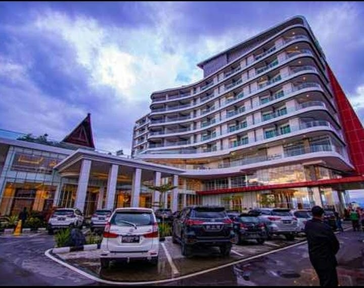 Labersa Toba Hotel Di Balige Berdiri Di Atas Sebagian Tanah Yang Diduga ...