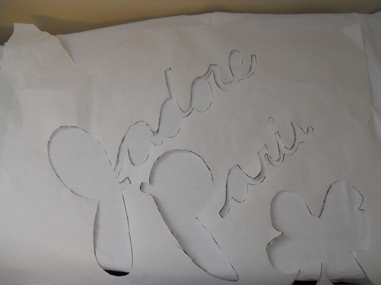 Ruffles and Polka Dots: Tutorial: Make Your Own Shirt Stencil