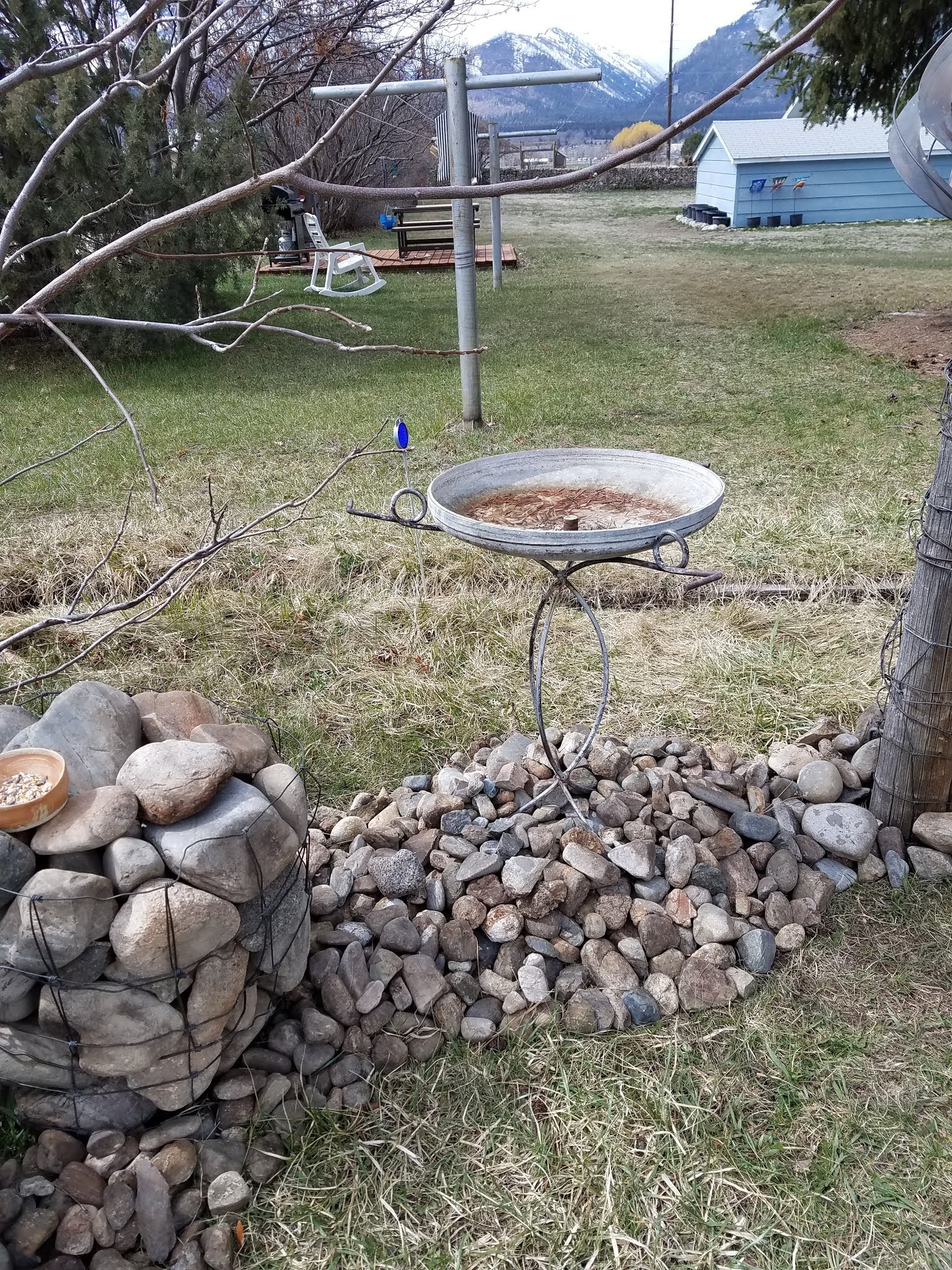 How To Make A Bird Habitat From Recycled repurposed Items Scratch how-to-make-a-bird-habitat-from-recycled-repurposed-items-scratch