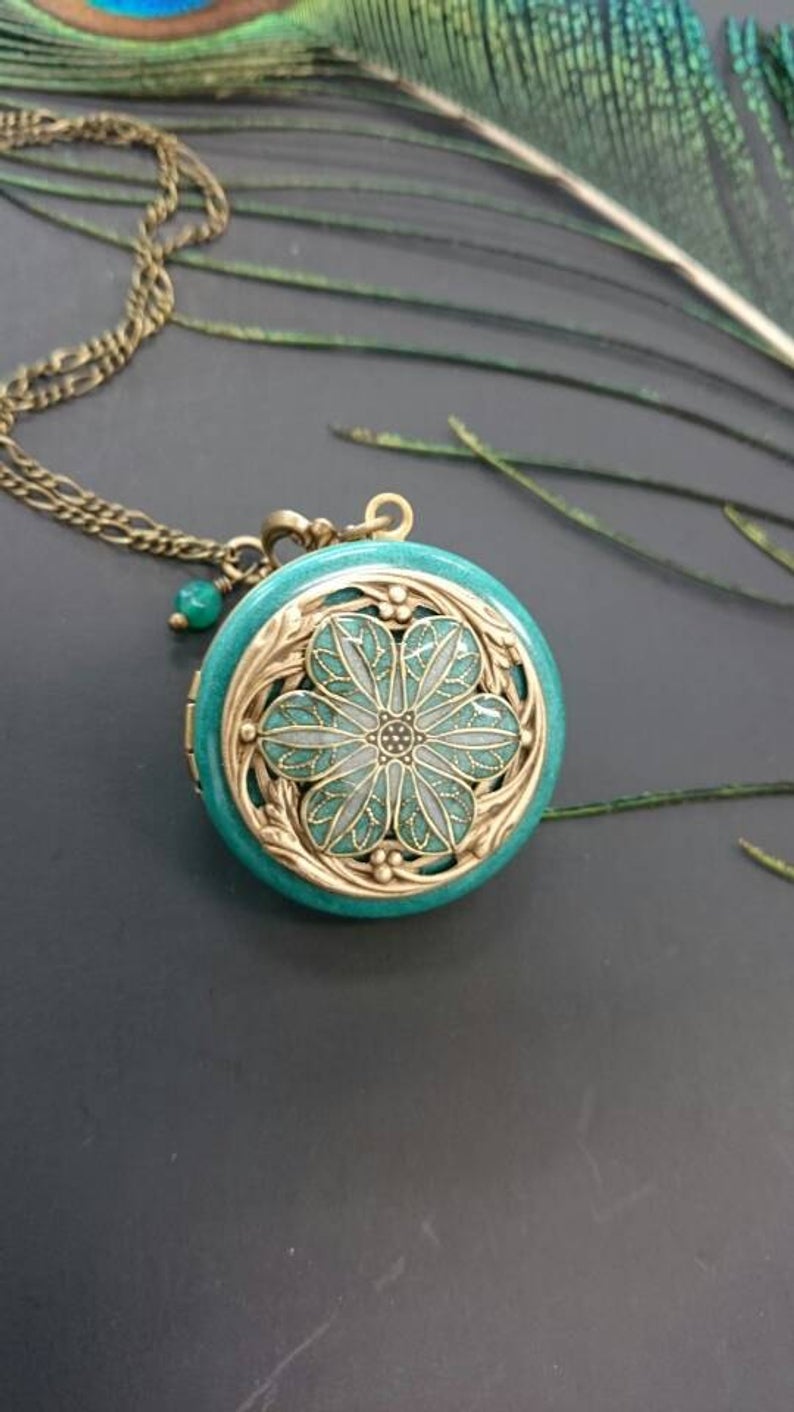 PinkLaLou's Gorgeous Vintage Style Personalized Photo Lockets / The ...