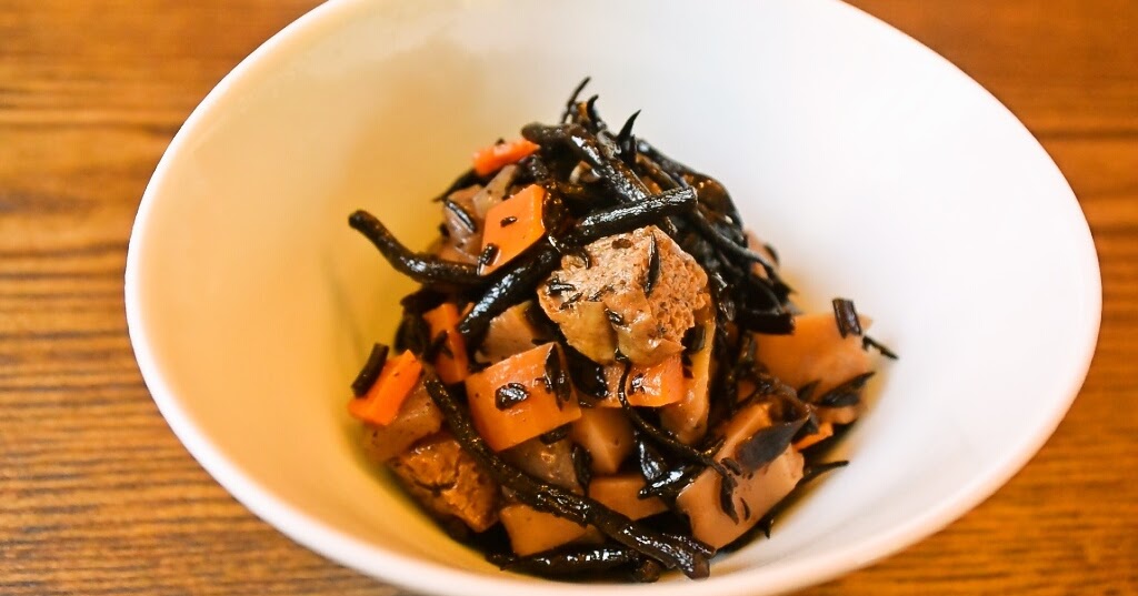 Recipes for Tom: Hijiki no itameni / braised hijiki seaweed