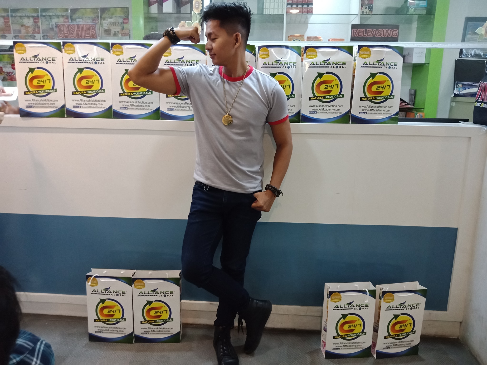 DJ Jm Torres Blog: Who is Jm Torres?