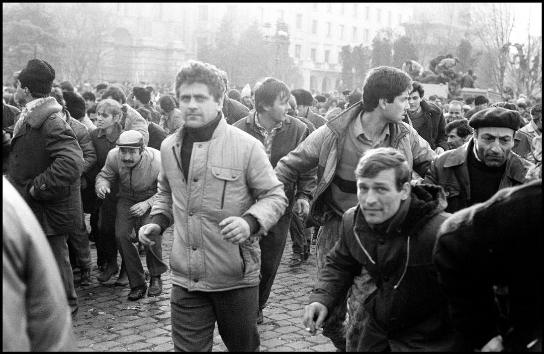 Turist în București: Revoluție București - 29- 31 Decembrie 1989 - 1990 ...