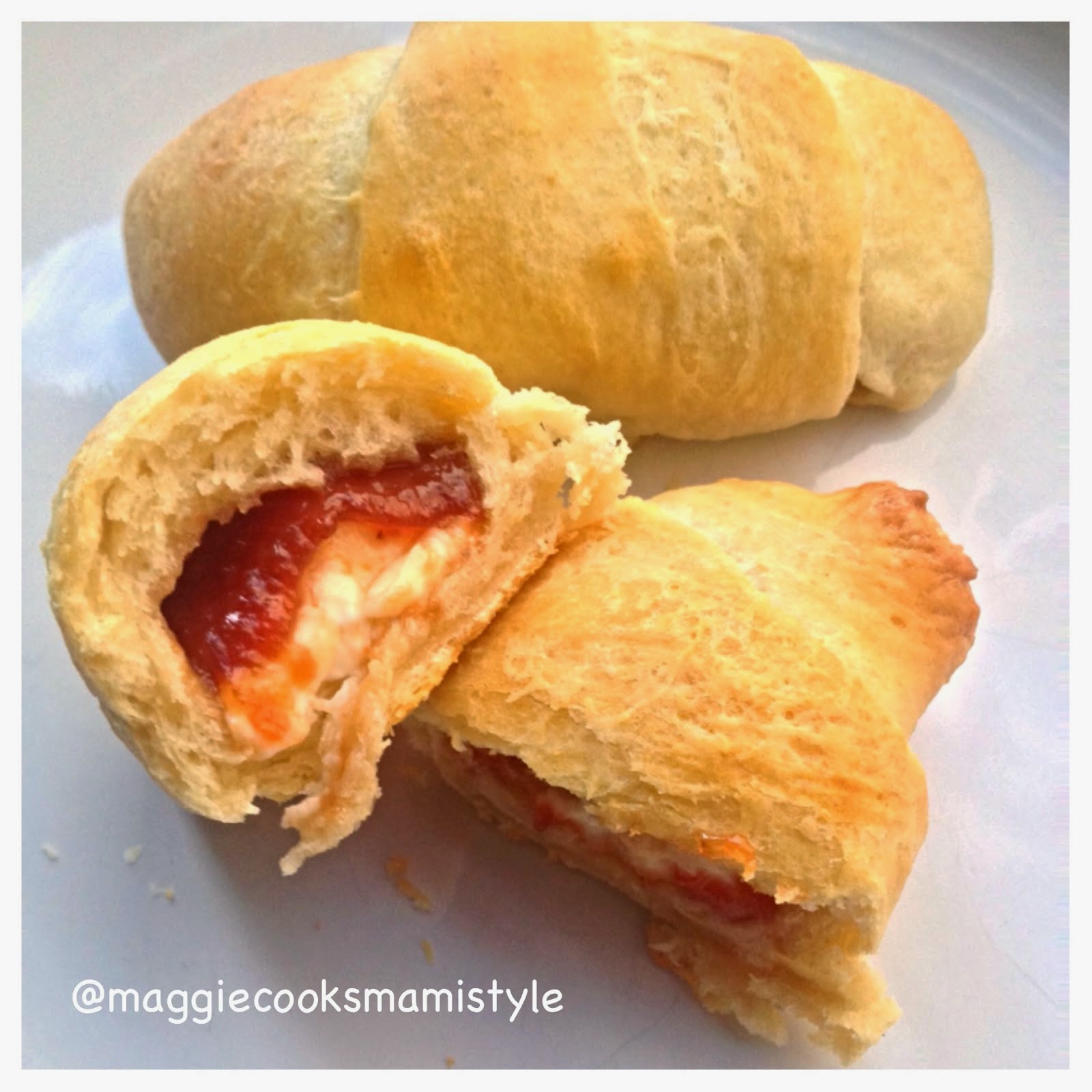 Recreating My Mami's Kitchen: Guava & Cheese Bread: I.E. Pan Con Timba