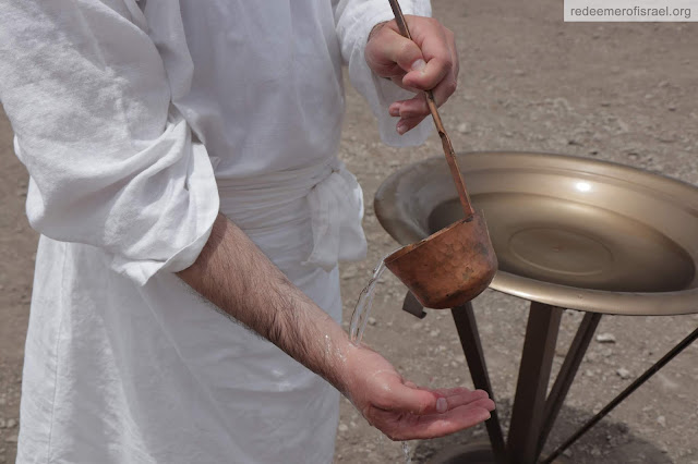 Redeemer of Israel: The Laver and the Washing and Anointing of Priests