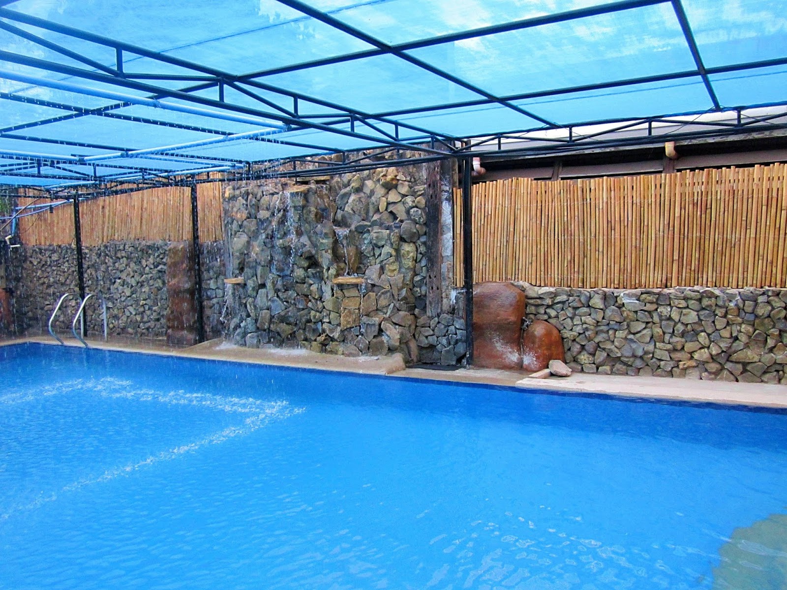 Private Pool Resort in Laguna Hot Spring Resort Pansol Laguna : Private ...