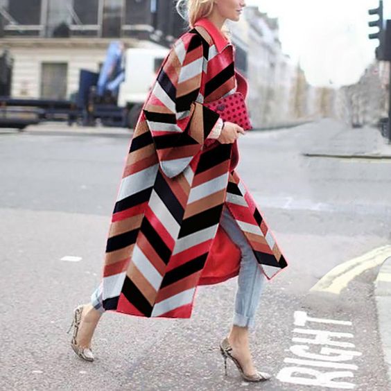 HOW TO WEAR BOLD PRINTED STATEMENT COATS - Miss Rich