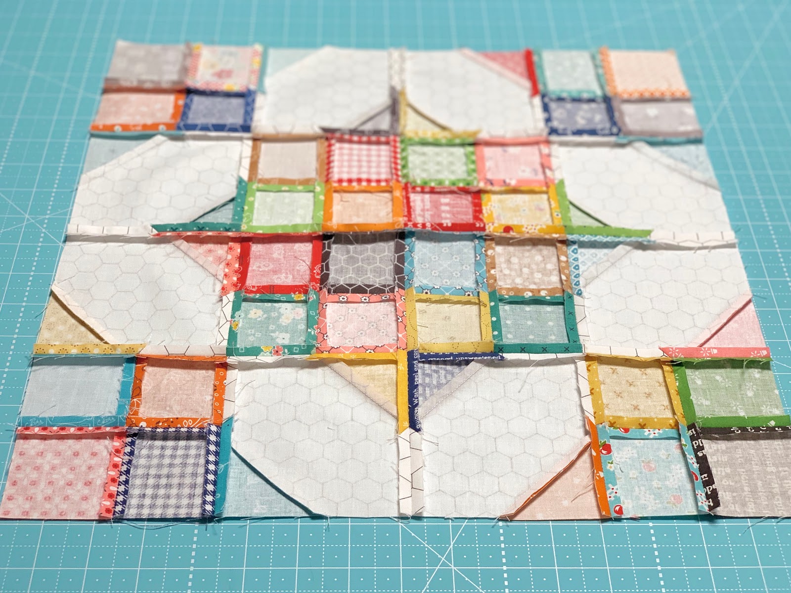 Bee In My Bonnet: Vintage Block Along - Week 29 - Crossroads Block!!