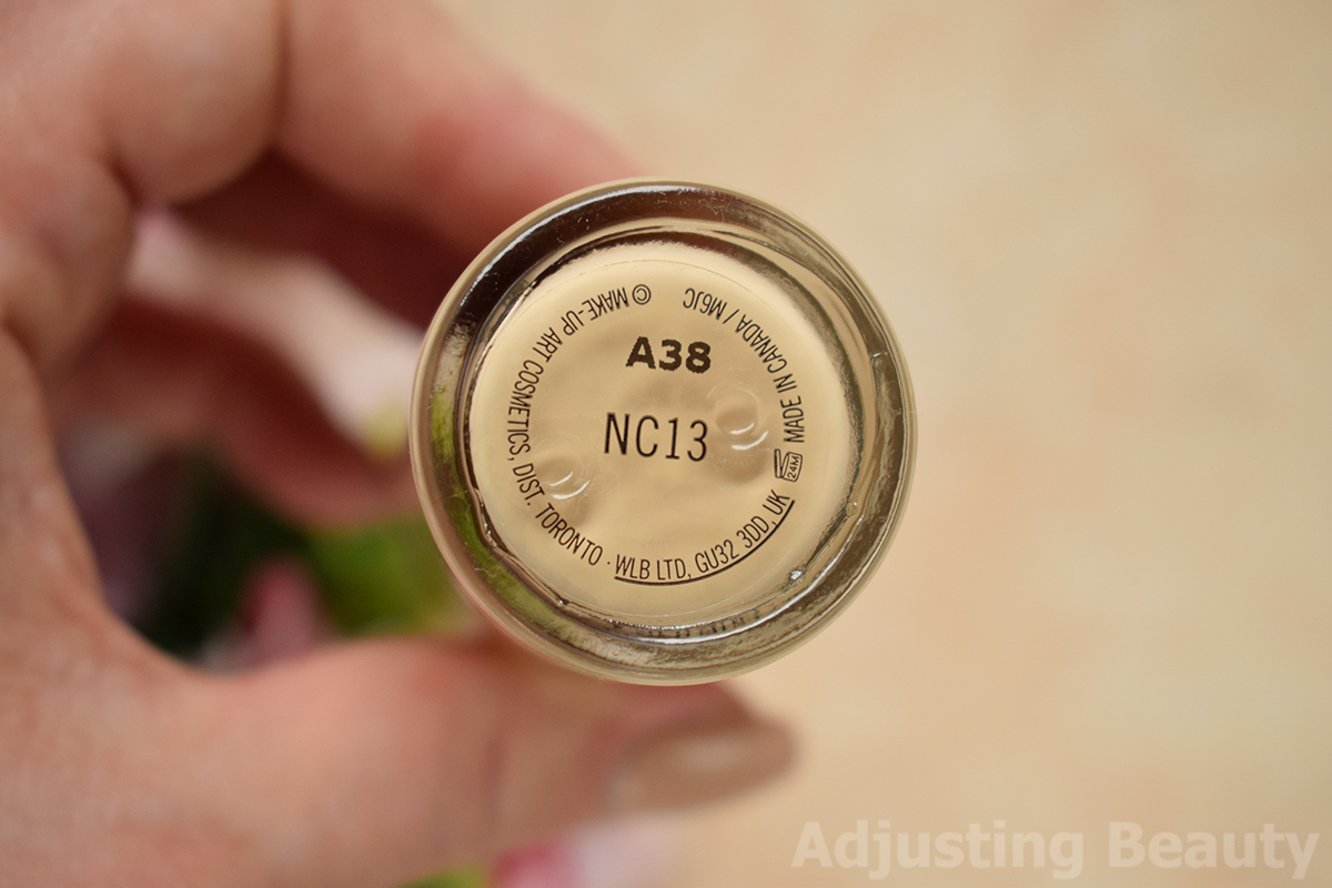 Review: MAC Studio Fix Fluid Foundation - NC13 - Adjusting Beauty