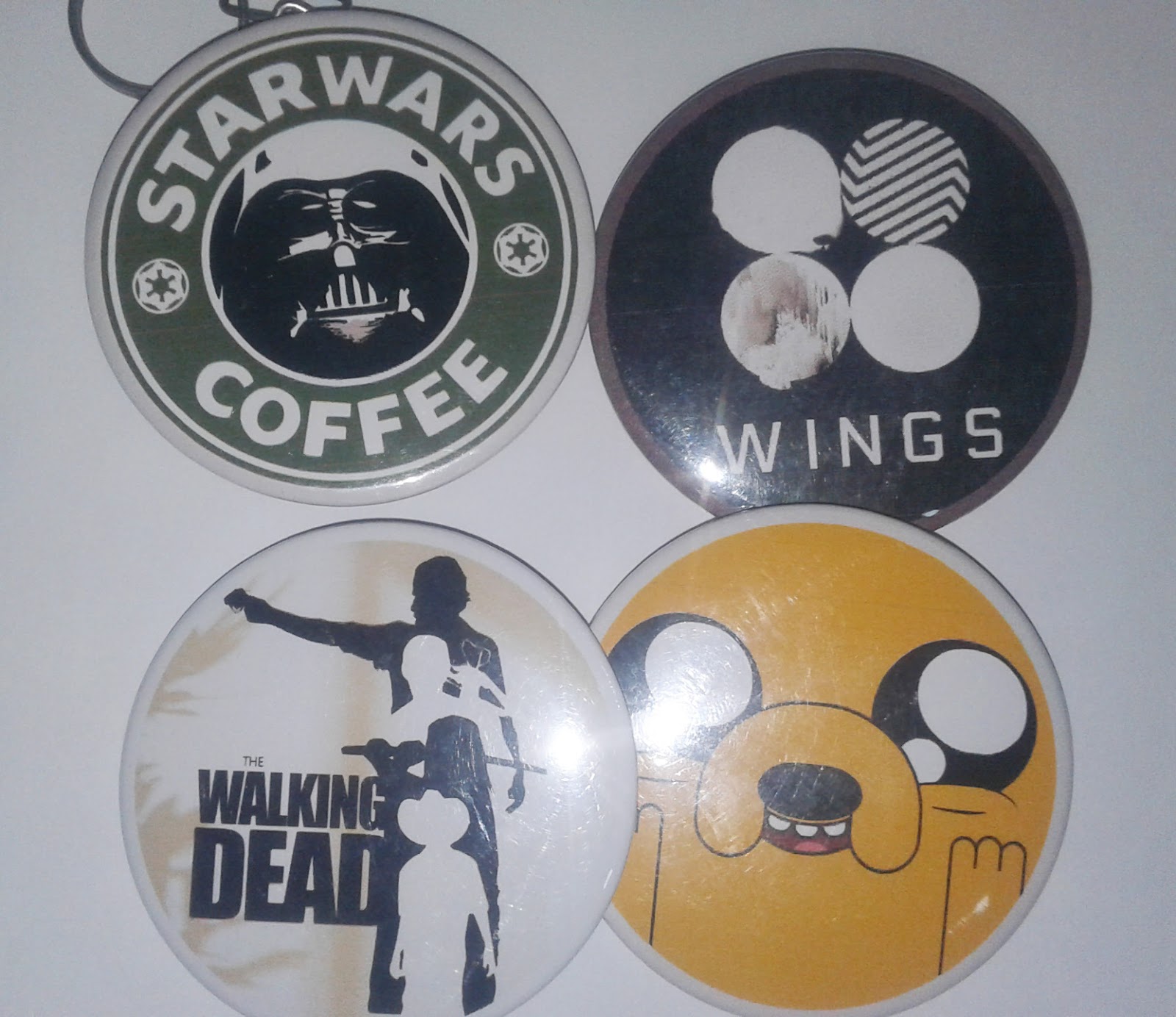 ELABORANDO PIN-BOTÓN CREATIVO