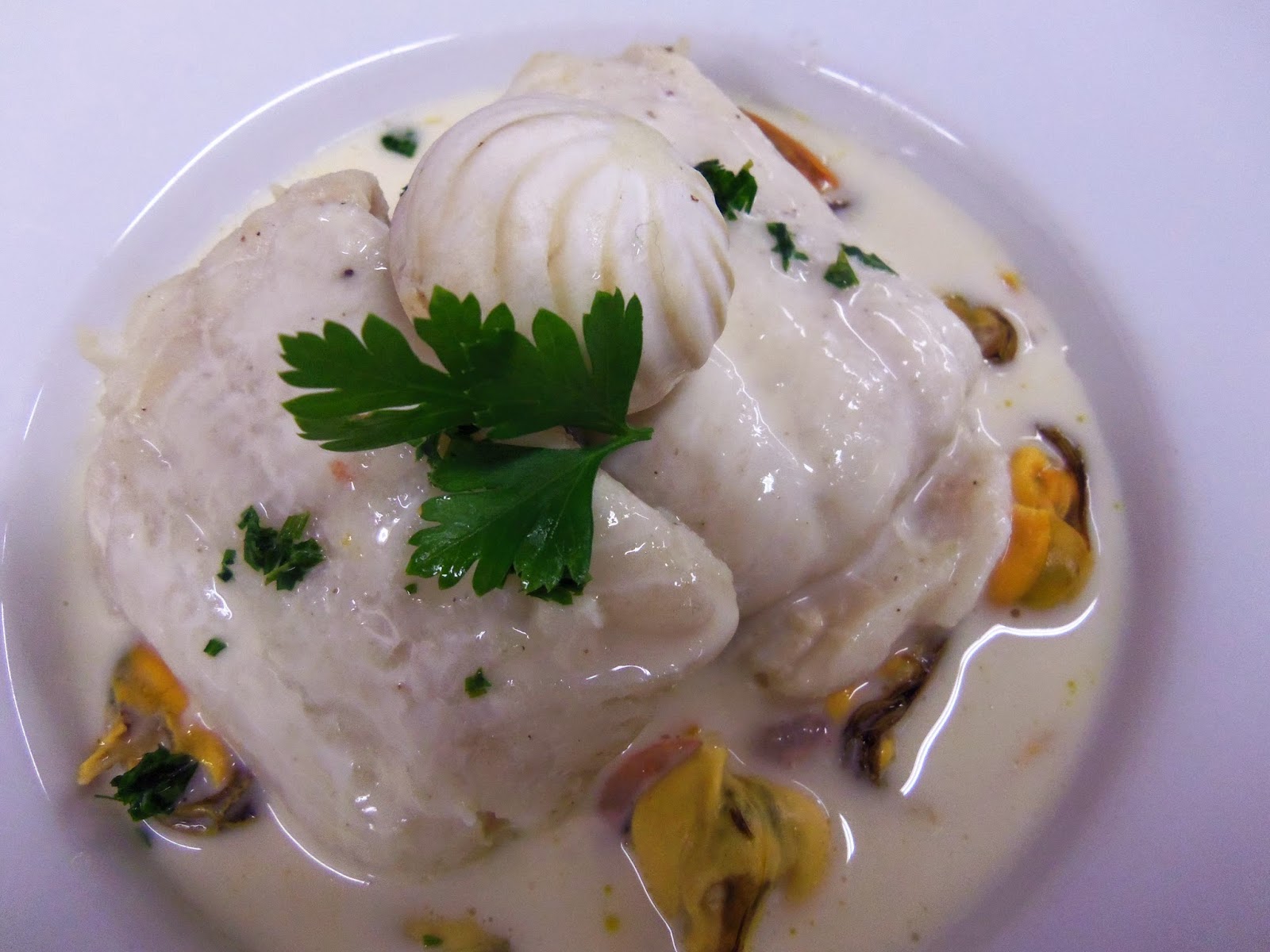 Un plat, une histoire: filet de merlan Dieppoise sur une julienne de ...