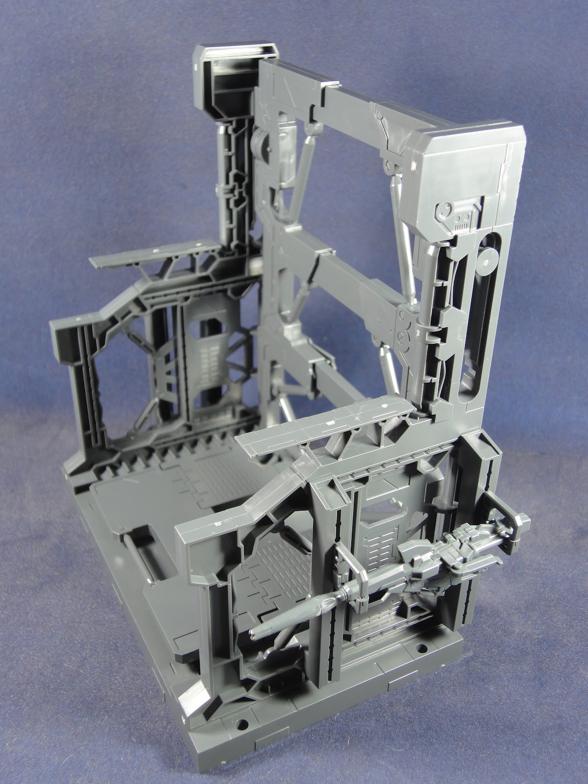 GunplaNovice: Builders Parts Gunpla System Base 001 by Bandai (Review)