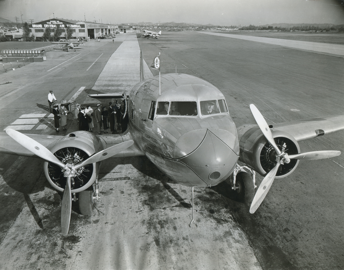 Vintage Air: Legends: Grand Central and the First DC-3