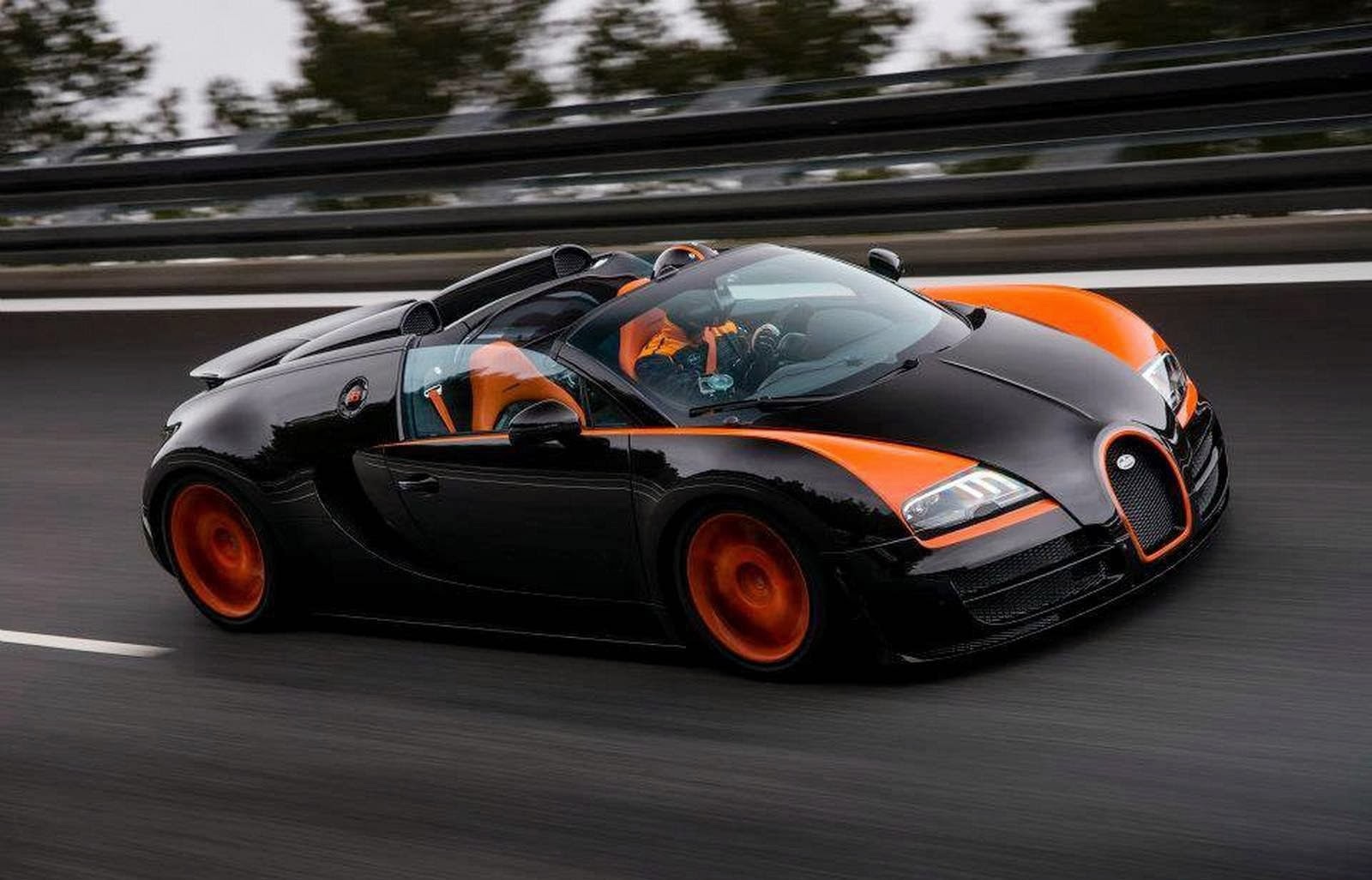The Gear Shift: 2013 Memorable Moments From Bugatti.