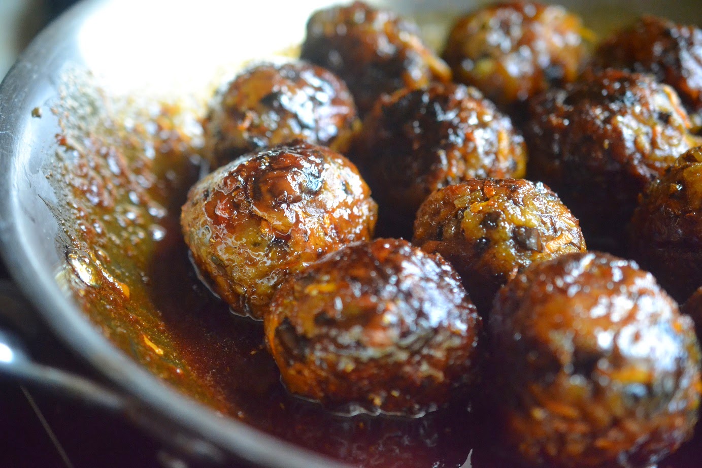 Greedy Girl : Saucy Non-meatballs