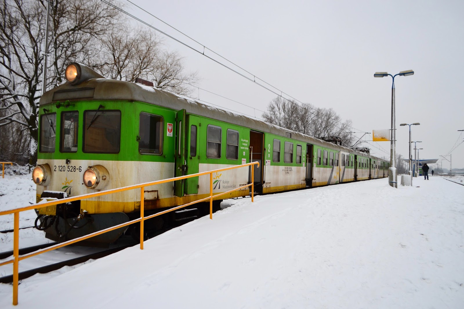 W-wa Jeziorki: Polish railways in winter, 2014