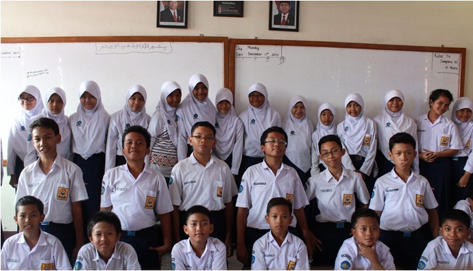 Masyarakat Tujuh Enam: Porseni SMPN 9 Tangerang 2012