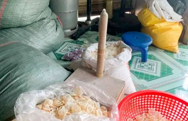 Confiscan más de 340 mil preservativos usados que habían sido limpiados ...
