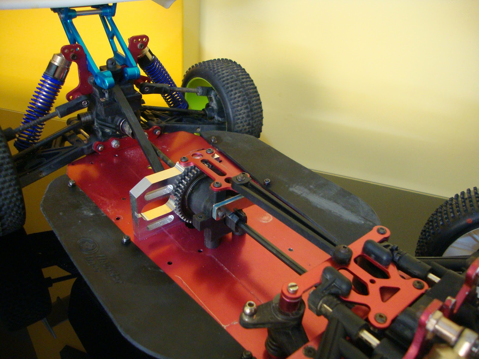 RC BRUSHLESS BLOG---: Thunder tiger eb4 s2 brushless machined conversion