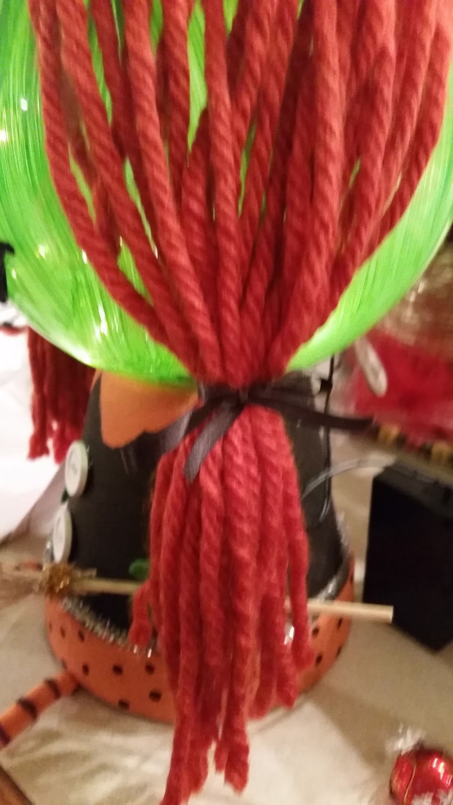 Mindy-B-Crafting: HALLOWEEN: Clay Pot Witch