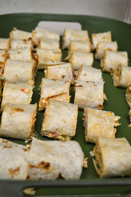 Darn Good Dinner: Chicken Enchilada Roll Ups