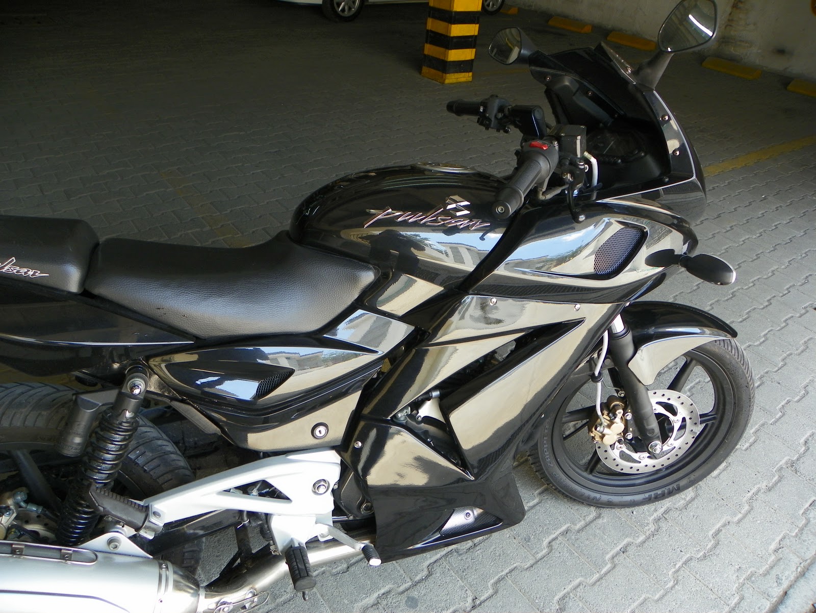 PULSAR 220 F MODIFICADA: PULSAR 220F MODIFICADA
