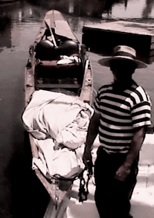 The Gondola Blog: Rowing in the "Other Venice"