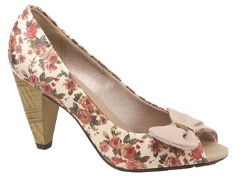 Monaliza Fernandes: Moleka