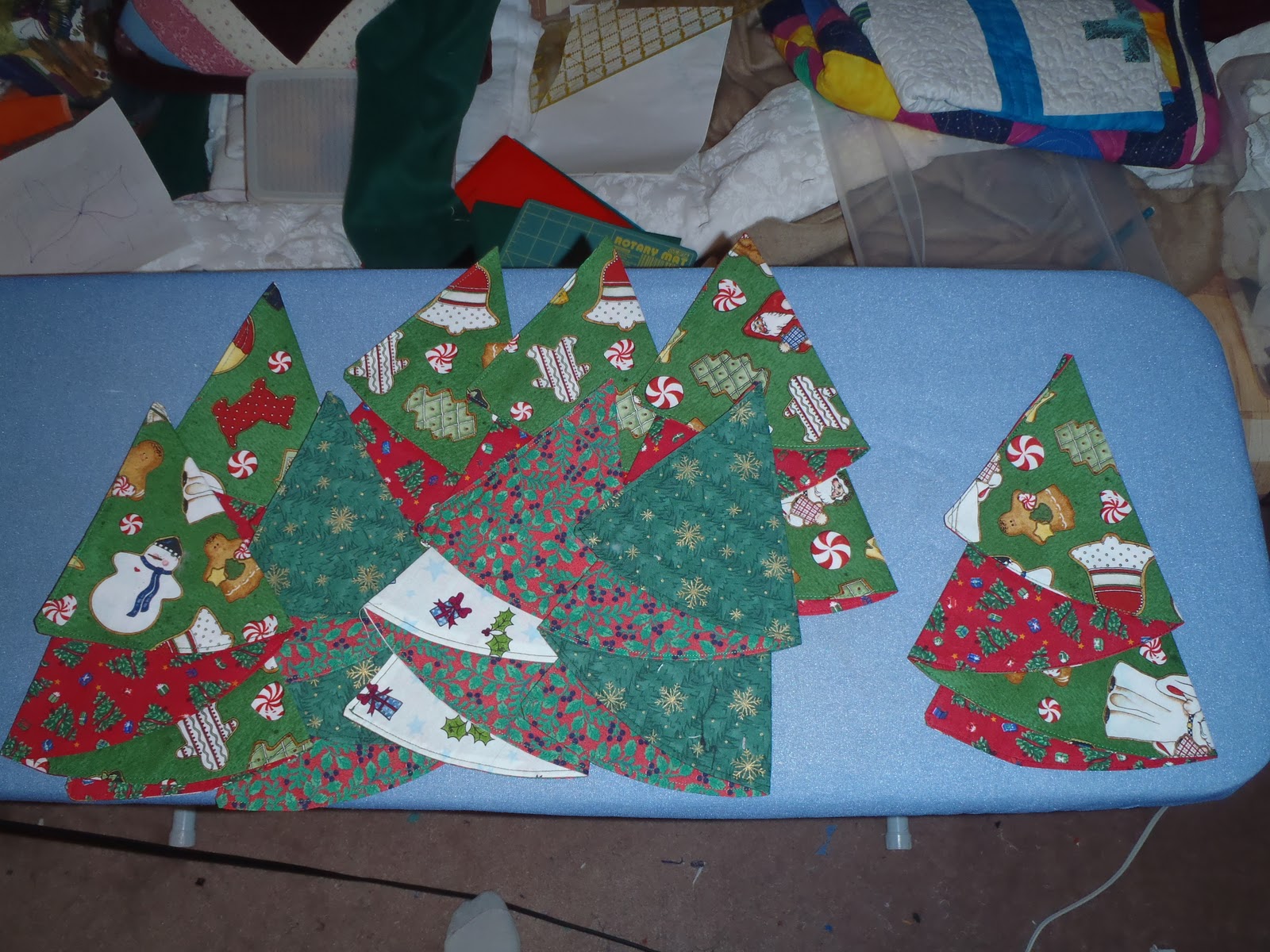 Krista Quilts: November 2011