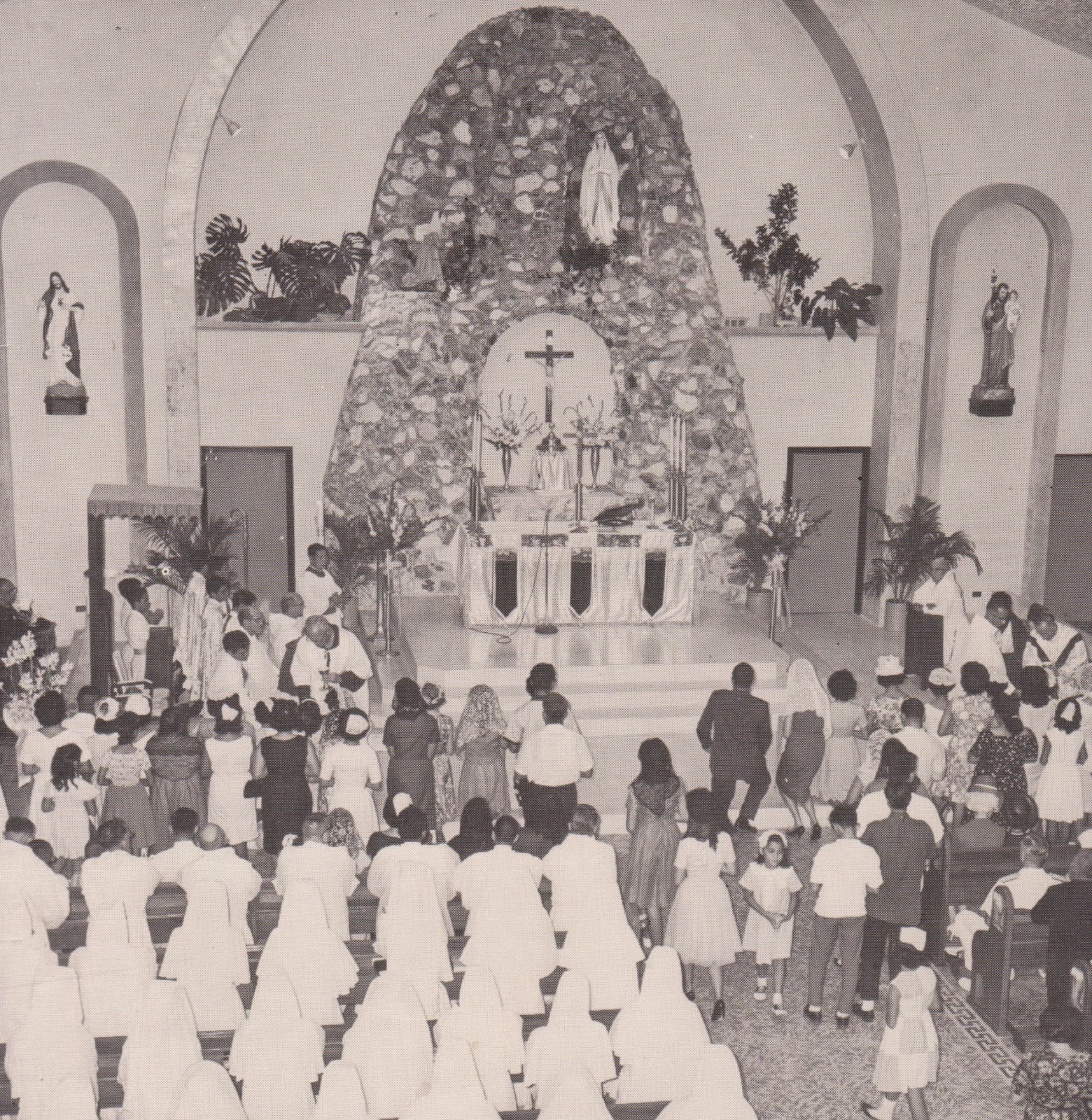 paleric: THE GUAM CAPUCHINS AND LOURDES