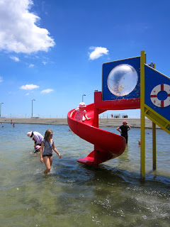 Kids in Brisbane: Wynnum Wading Pool and Water Park
