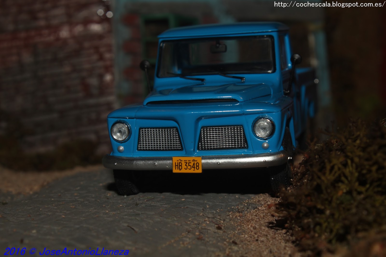 Son43: Ford F-75 Pick Up