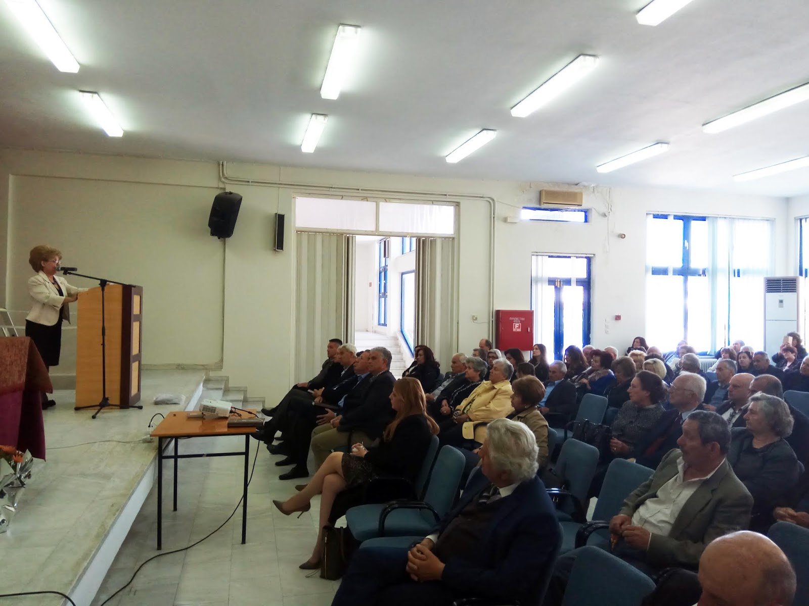 Ιτέα Καρδίτσας: ΔΕΛΤΙΟ ΤΥΠΟΥ: Αξιόλογο το βιβλίο του κ. Ντούλα και η ...