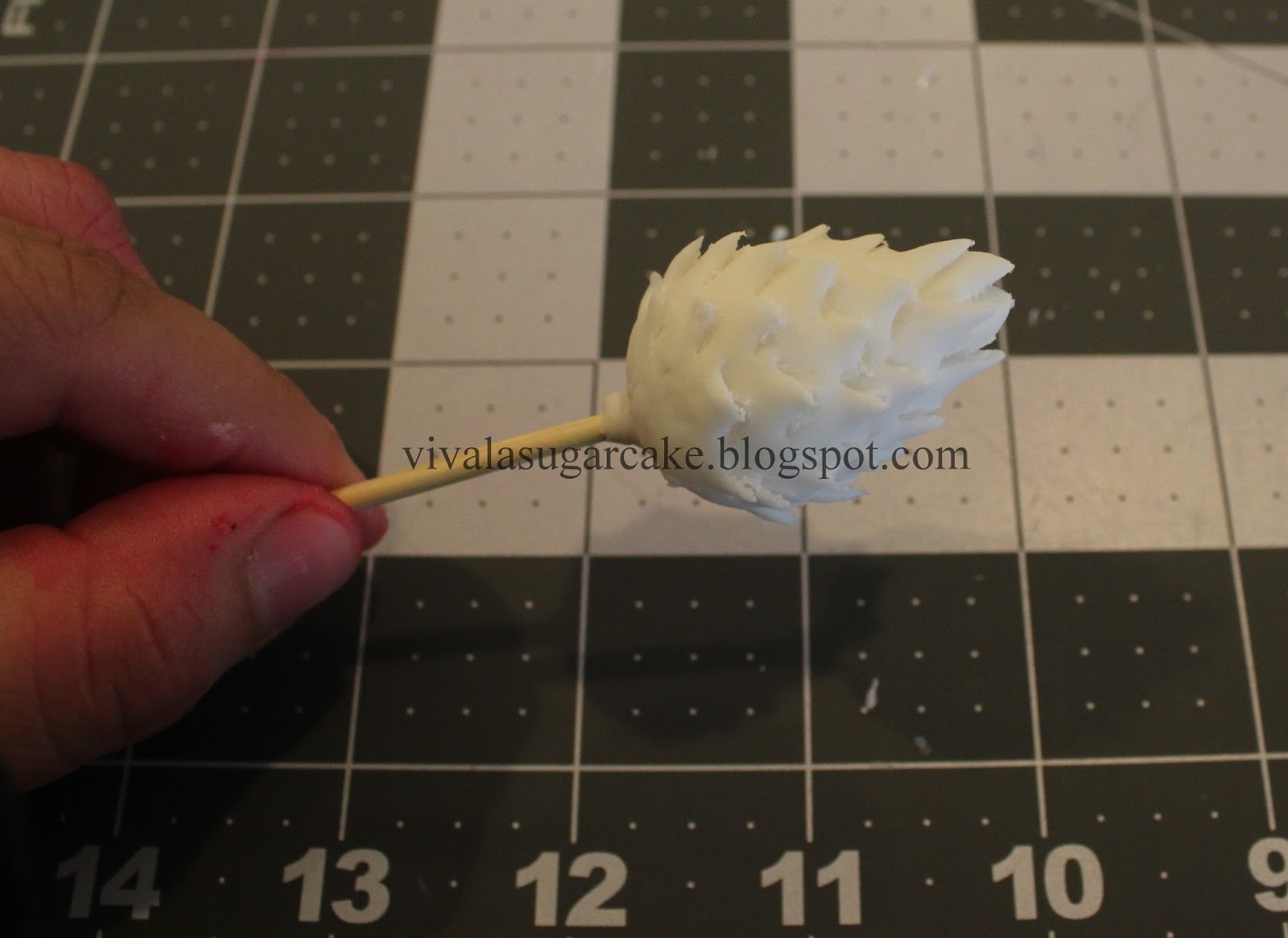 Viva La Cake I Blog: Tutorial : How to make a fantasy flower