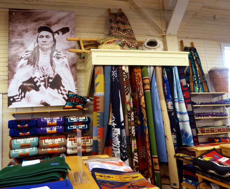 Teresa Kasner: Pendleton Mill Store and Washougal River