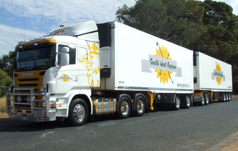 Gambar & Foto Mobil Truk Gandeng Terbaru Unik Keren 2018