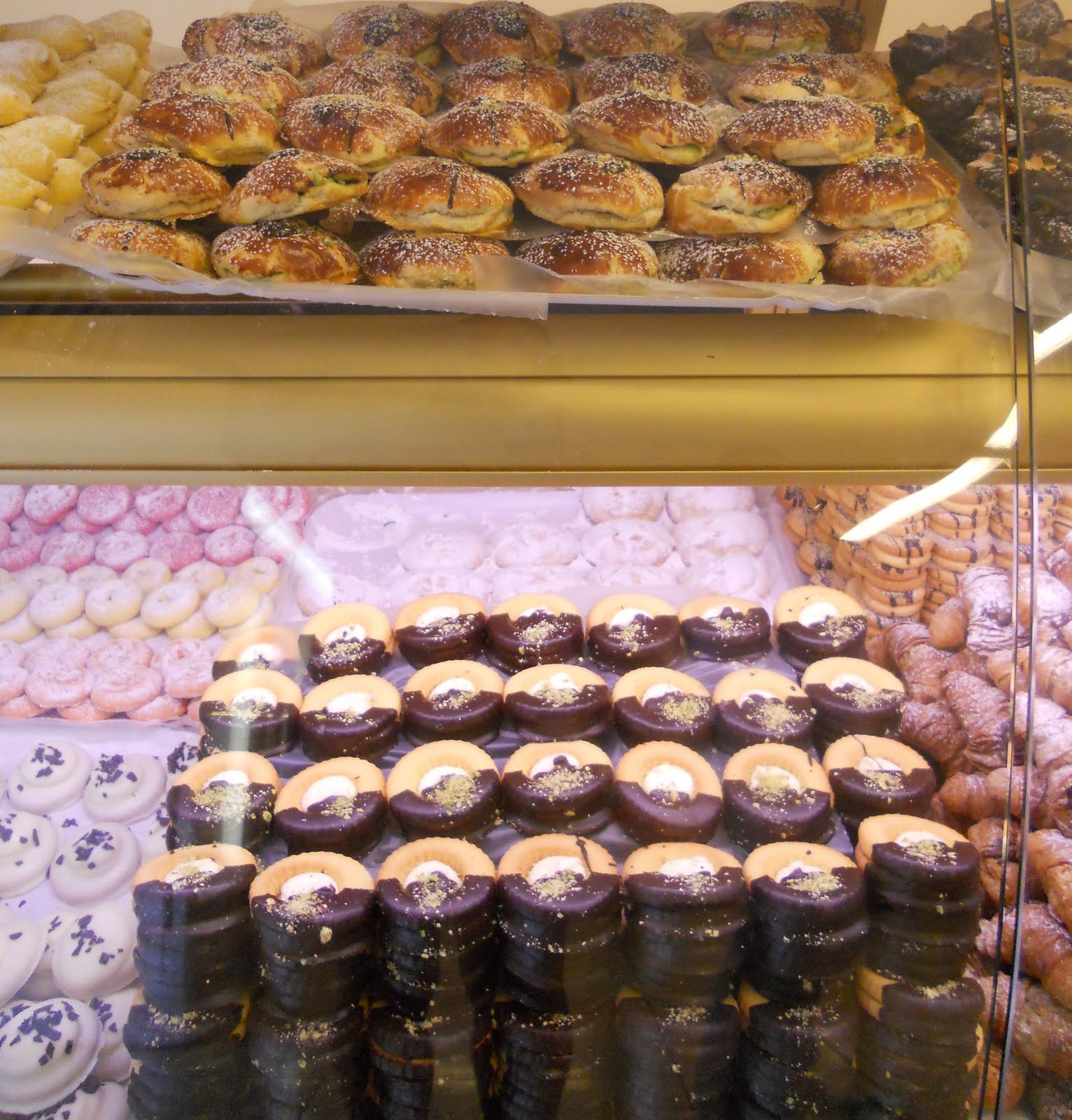 Tutte Le Mie Scarpe : My Favorite Places, La Biscotteria Siciliana ...