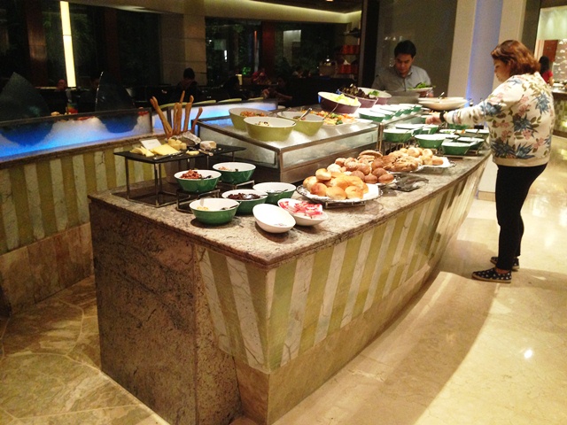 ERICJAZ FOODIES: CIRCLES BUFFET, AGAIN! (MAKATI SHANGRI-LA HOTEL)
