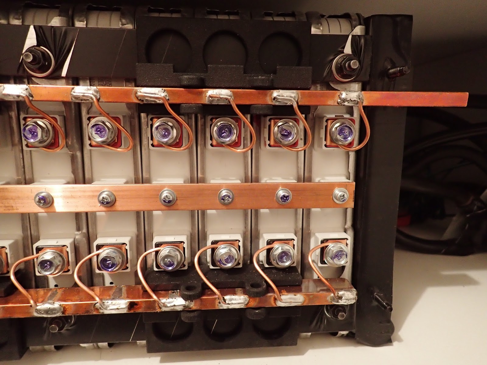 Home PV - Busbars with integrated Fuses