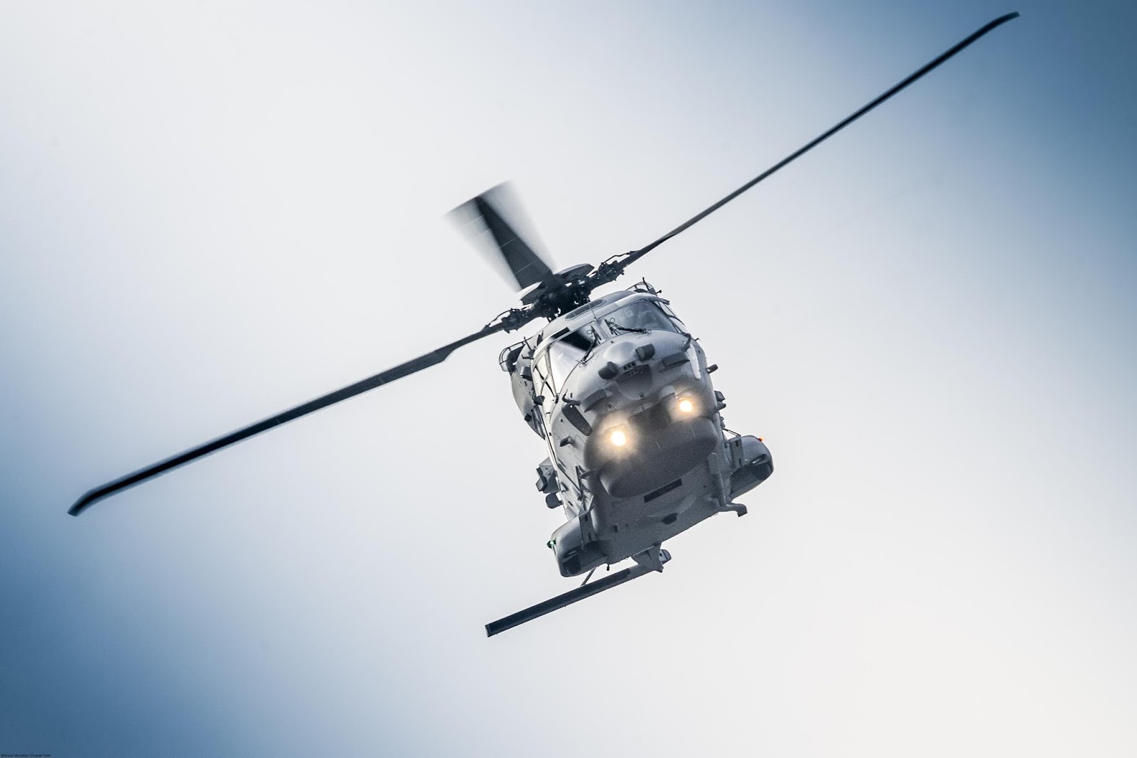 desarrollo defensa y tecnologia belica: La Armada Alemana acepta el primer helicóptero marítimo ...