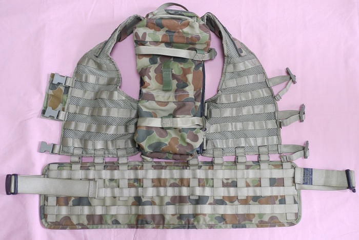 Webbingbabel: Australian LAND-125 Load Carriage Equipment - Phase 2B