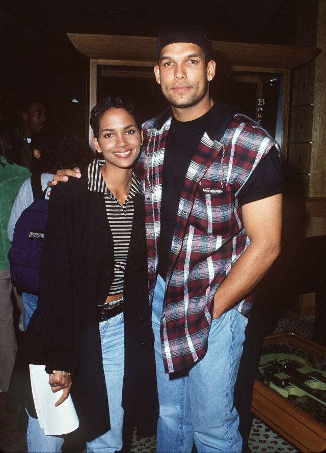 Lovely Pics of Halle Berry and Her First Husband David Justice During ...