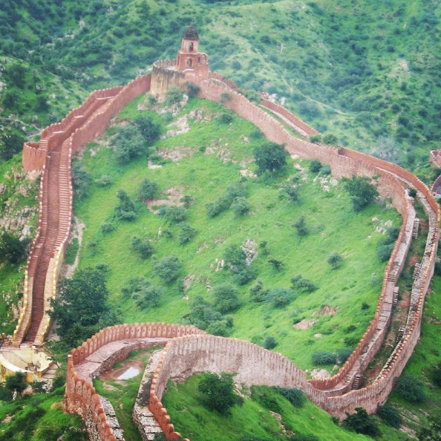 Hidden and little known places: The Great Wall Of India