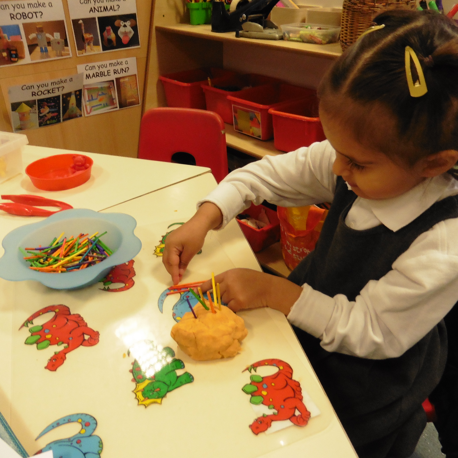 Windhill21: Harvest, Autumn and Playdough Hedgehogs!