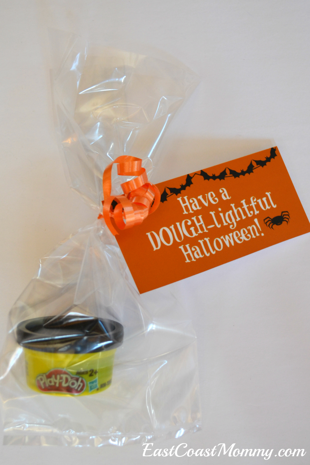 East Coast Mommy: Halloween Class Treat (Playdough)... with free ...